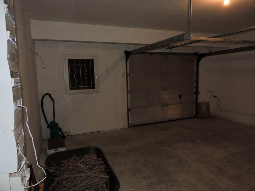 Transformation d’un garage en studio-atelier, par Homedag Design ...